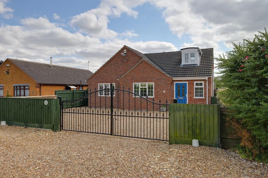 Back Road, Murrow 4 bed detached bungalow - £300,000