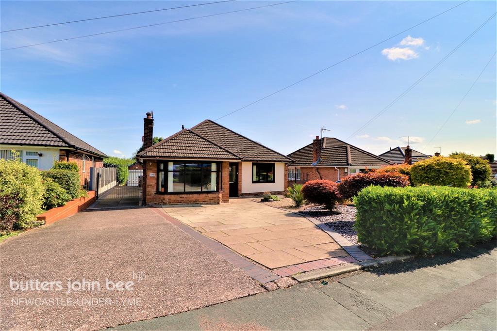 New Inn Lane, Stoke-On-Trent 3 bed detached bungalow - £380,000