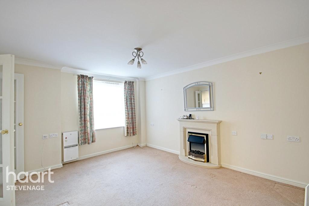Danestrete, Stevenage 1 bed apartment - £120,000