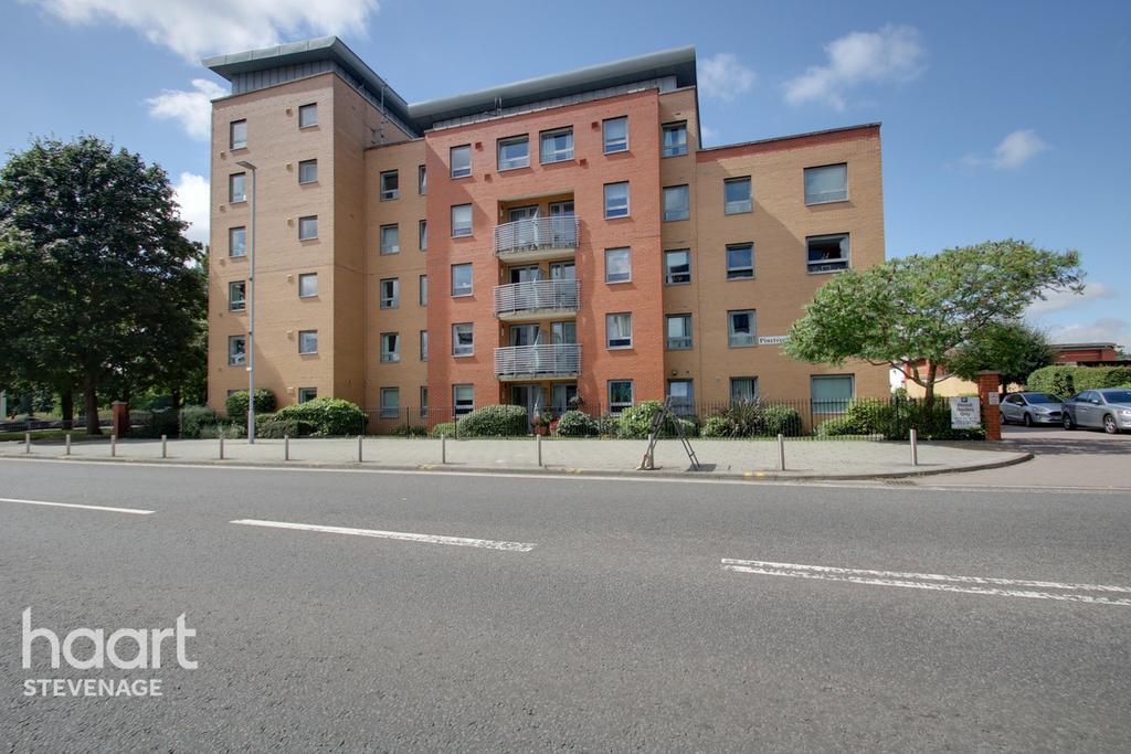 Danestrete, Stevenage 1 bed apartment - £120,000