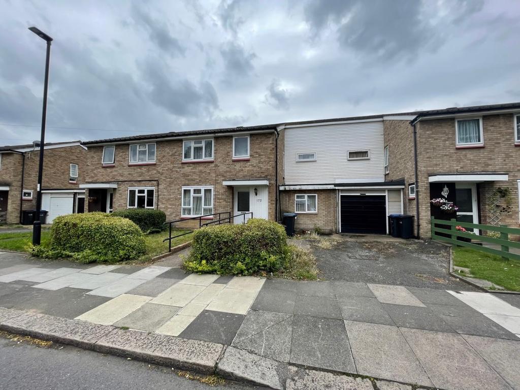 St Mary Road, Edmonton 5 bed semi-detached house - £2,000 pcm (£462 pw)