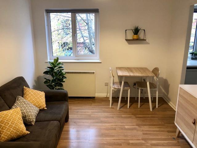 CHANTRELL COURT, THE CALLS, LEEDS... 1 bed apartment - £125,000