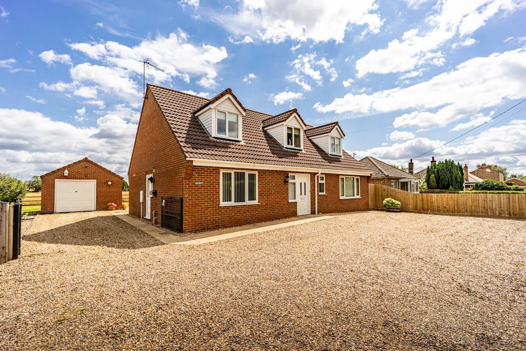 Holbeach Drove Gate, Holbeach Drove... 3 bed detached house - £350,000