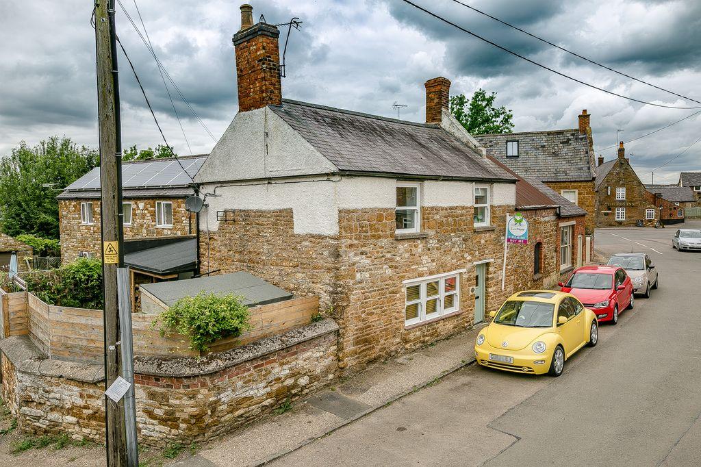 4 Main Street, Wilbarston, Market... 2 bed cottage - £325,000