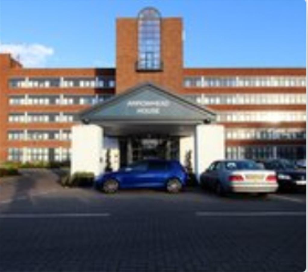Arrowhead House, Laporte Way, LU4 8FF 1 bed apartment - £725 pcm (£167 pw)