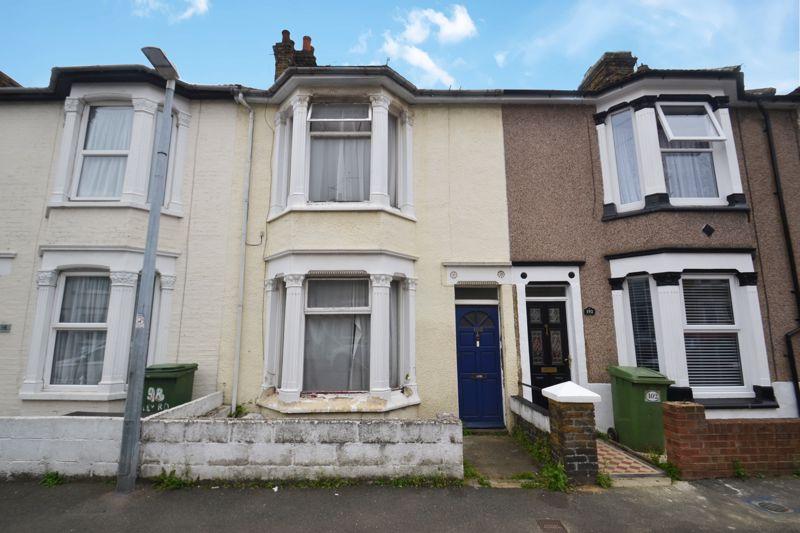 Alexandra Road, Sheerness 3 bed terraced house - £200,000