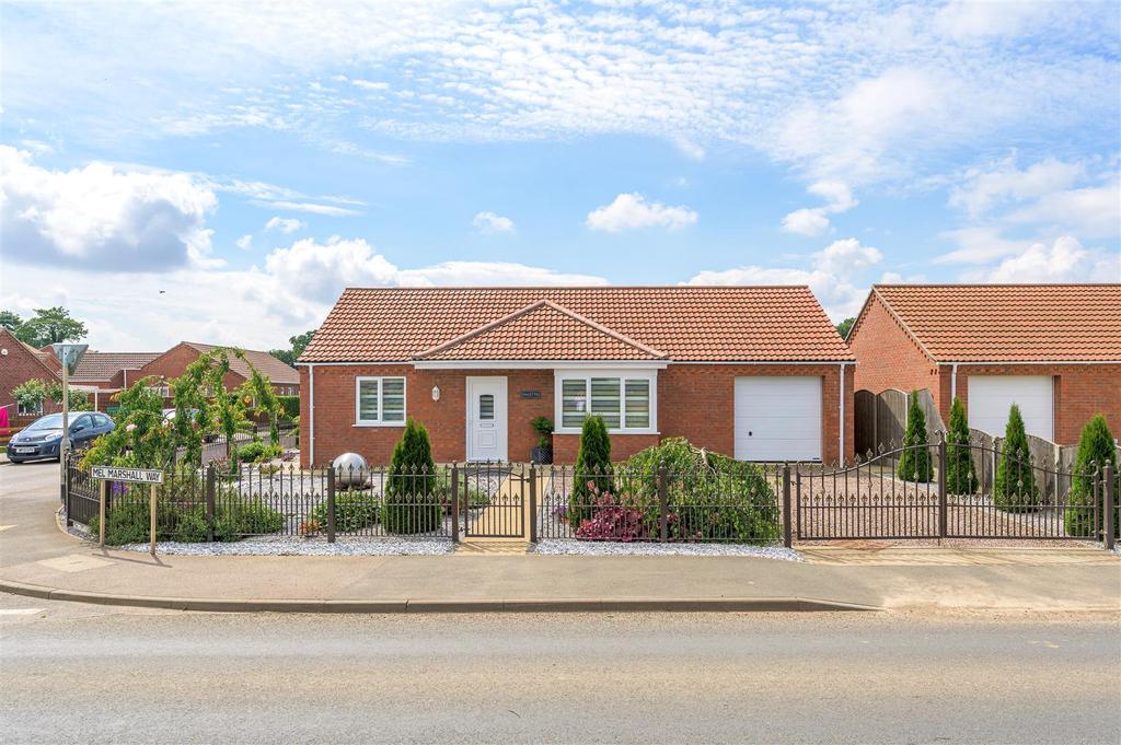 Main Road, Wrangle, Boston 2 bed detached bungalow - £225,000