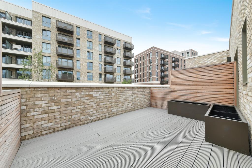 Wansey Street, Southwark, London, SE17 3 bed detached house - £3,791 ...