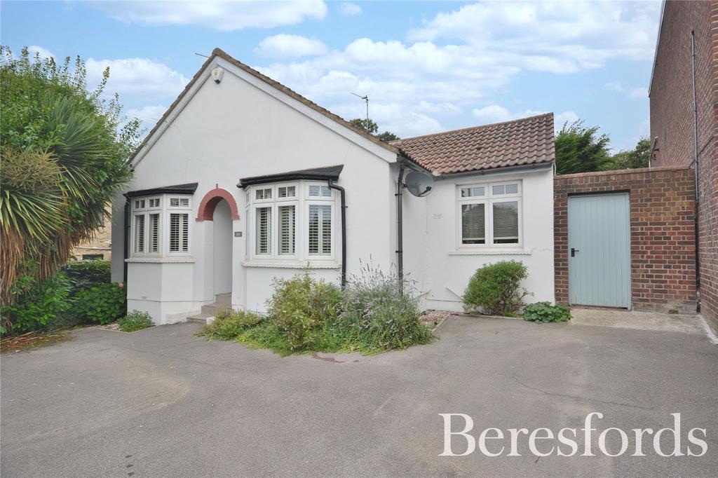 Rainsford Road, Chelmsford, CM1 3 bed bungalow - £485,000