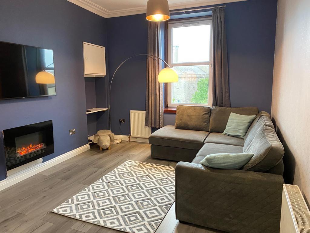 Skene Square, Rosemount, Aberdeen, AB25 2 bed flat - £695 pcm (£160 pw)