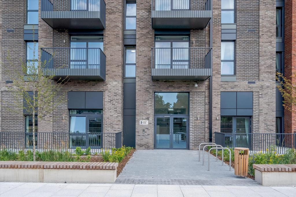 Barking Wharf Square, Barking, IG11 1 bed flat - £1,300 pcm (£300 pw)