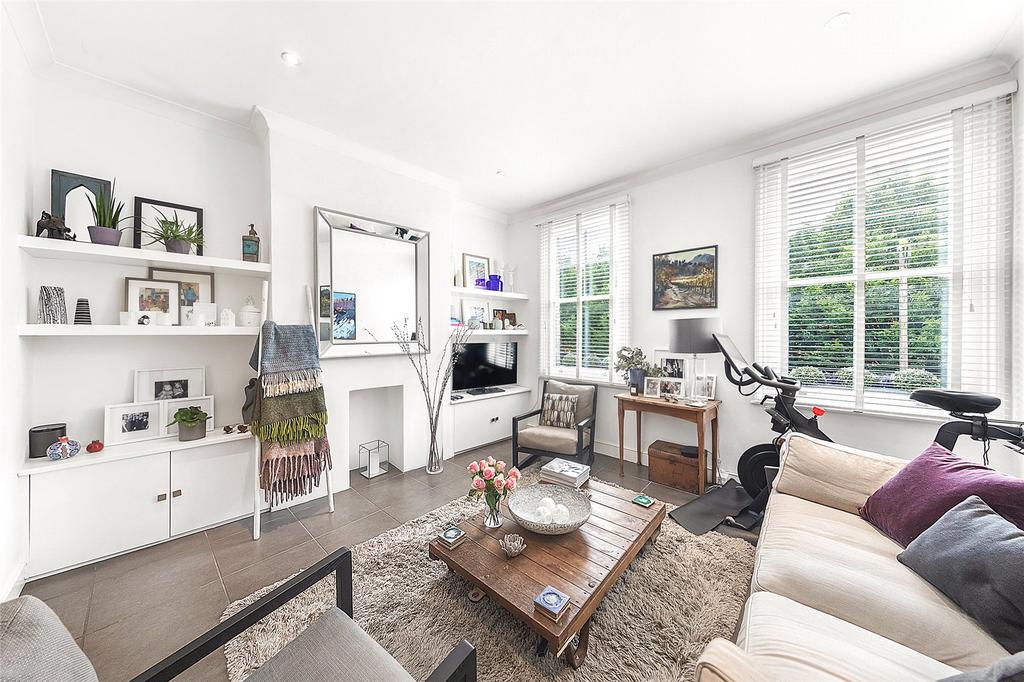 Southern Row, London 2 bed flat to rent - £2,600 pcm (£600 pw)