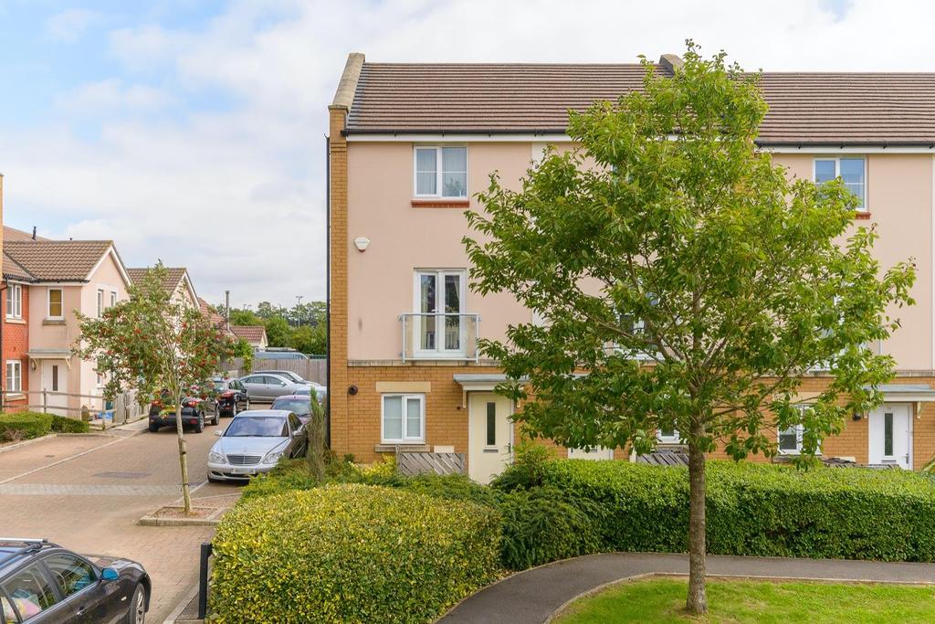 Inkerman Close, Horfield 4 bed end of terrace house - £400,000