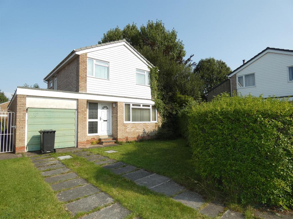 Chesterholm, Carlisle, CA2 7XX 3 bed detached house - £190,000