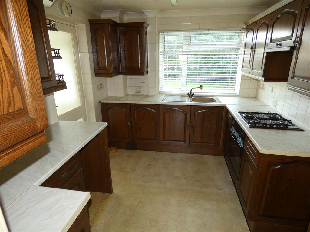 Chesterholm, Carlisle, CA2 7XX 3 bed detached house - £190,000