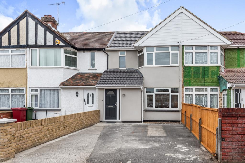 Slough, Berkshire, SL1 2 bed terraced house - £350,000
