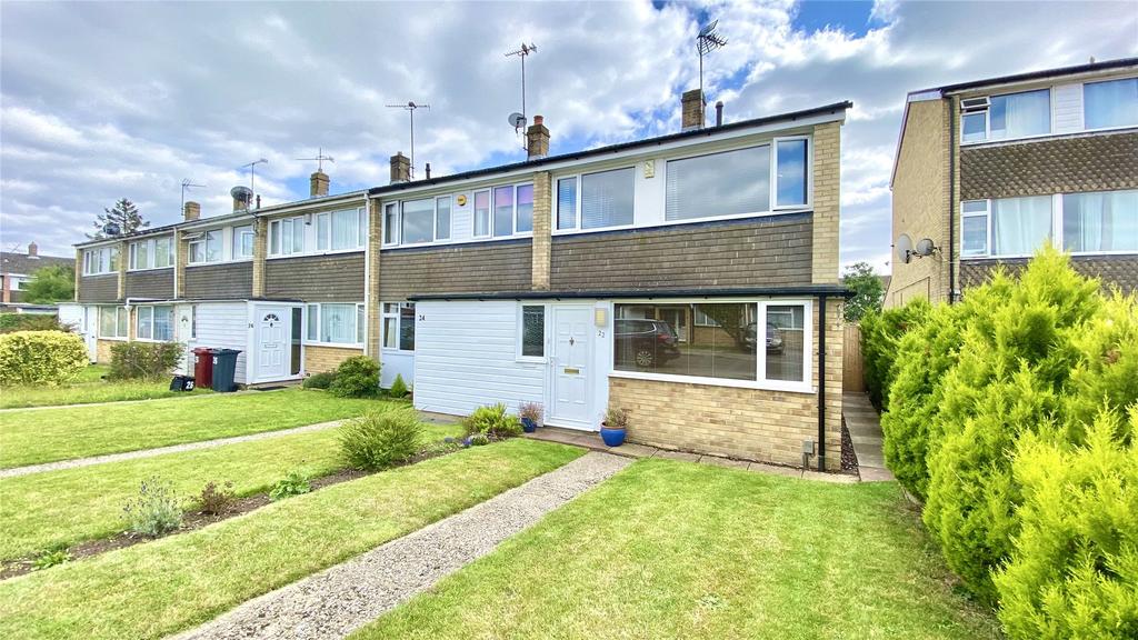 Combe Road, Tilehurst, Reading... 2 bed terraced house - £300,000