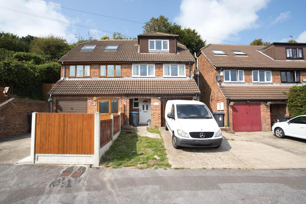 Edred Road, Dover 3 bed semi-detached house - £225,000