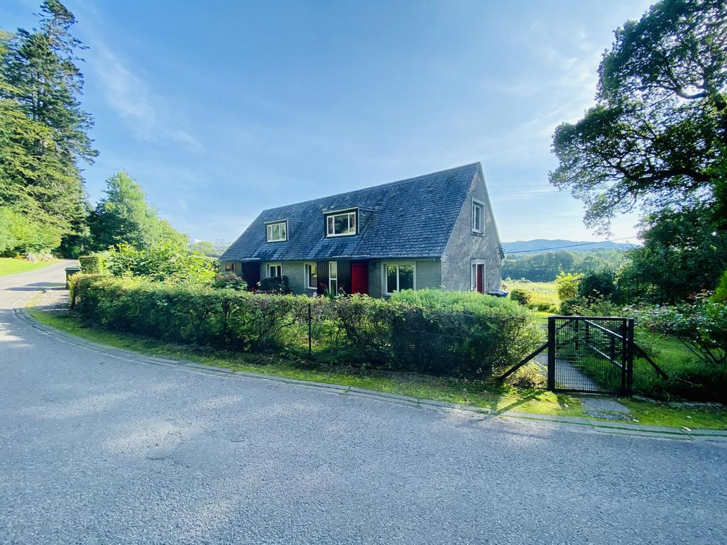 2 Hydro Houses, Inverawe, Taynuilt... 3 bed semi-detached house - £200,000