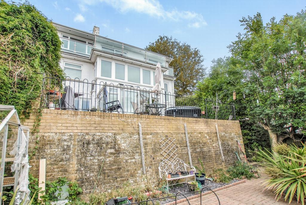 Cannongate Avenue, Hythe, CT21 4 bed detached house - £725,000