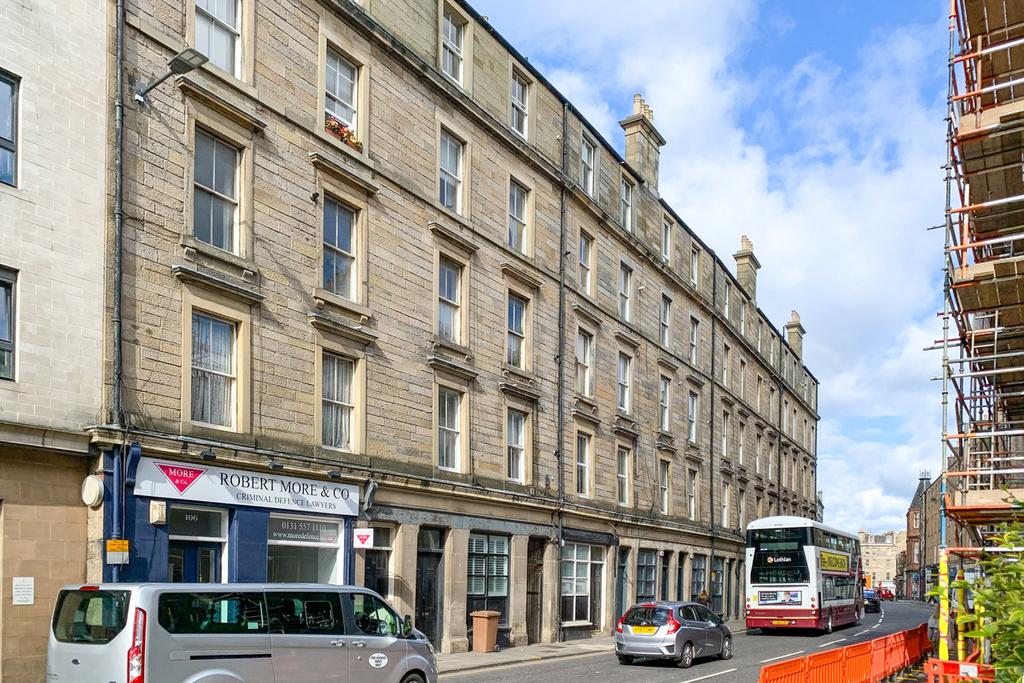 96 7 Duke Street, Leith, EH6 1 bed flat - £145,000