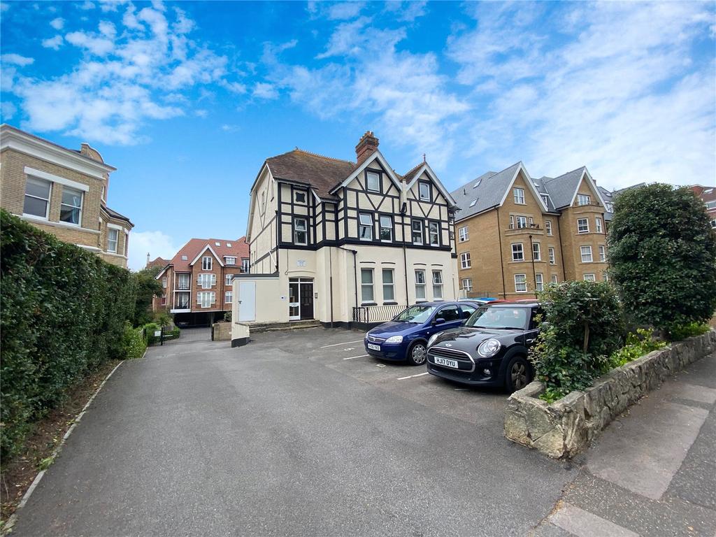 Knyveton Road, Bournemouth, BH1 2 bed apartment - £170,000