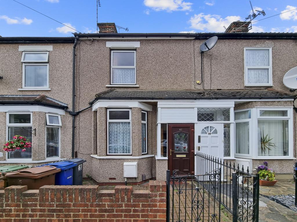Kent Road, Grays 3 bed terraced house - £315,000