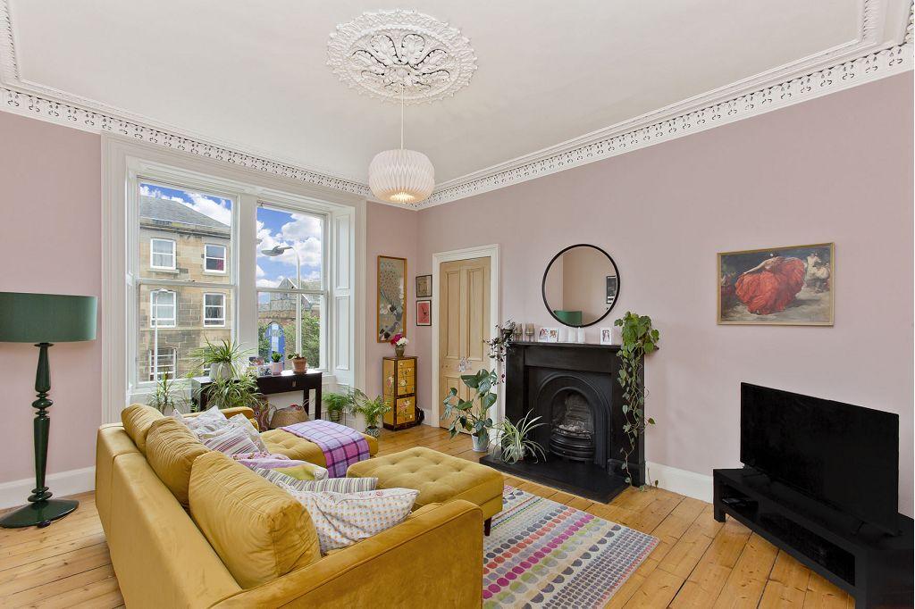 Leith Walk, Edinburgh Available 4th... 3 bed flat - £1,400 pcm (£323 pw)