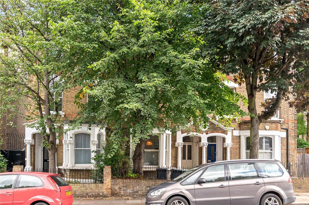 Highbury Hill, London, N5 1 bed apartment - £410,000