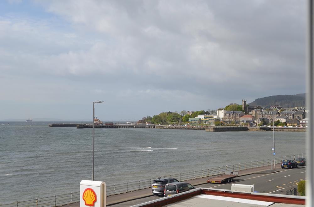 Alexandra Parade, Dunoon, Argyll and... 2 bed flat - £65,000