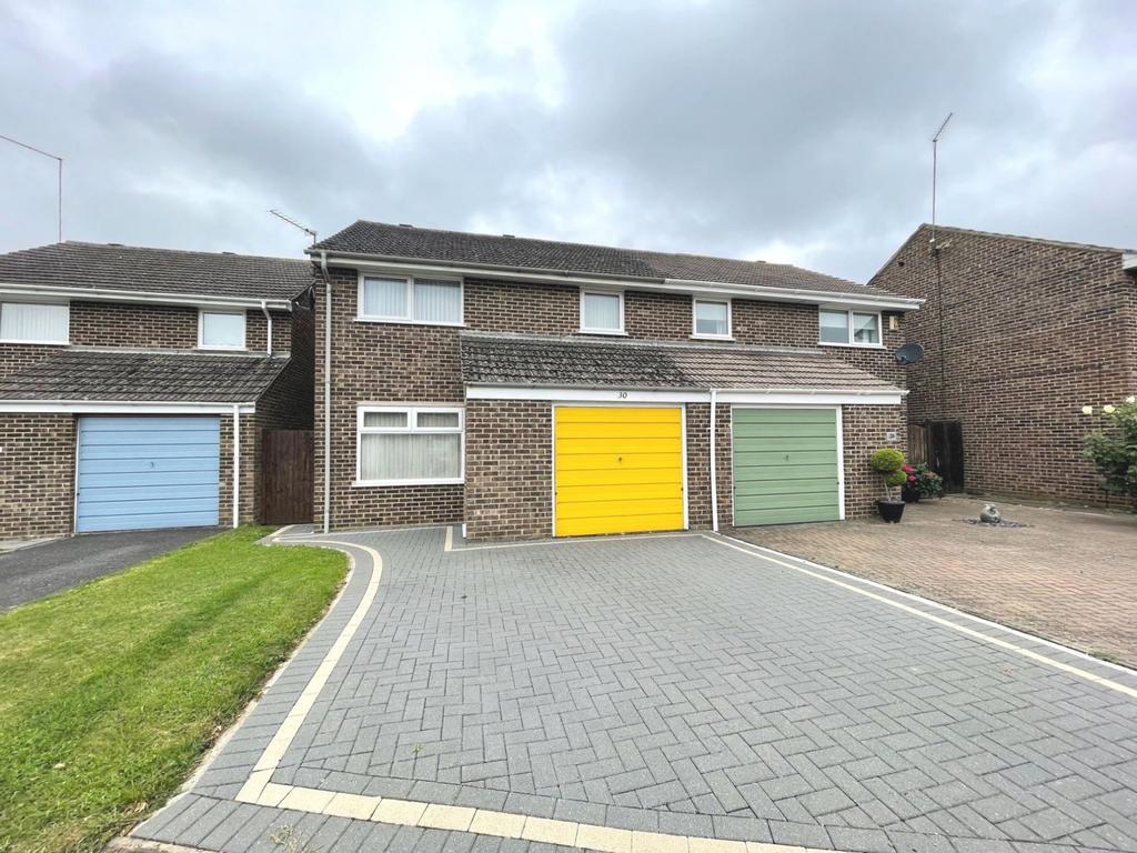 Cavendish Drive, Langlands... 3 bed semi-detached house - £245,000