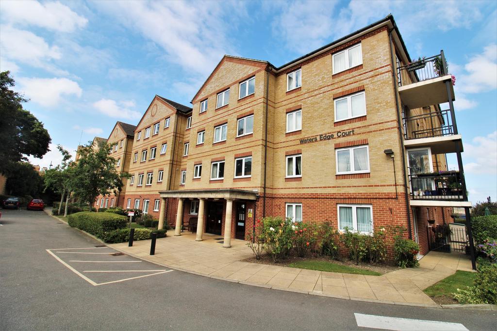 Watersedge Court, 1 Wharfside Close... 1 bed retirement property - £160,000