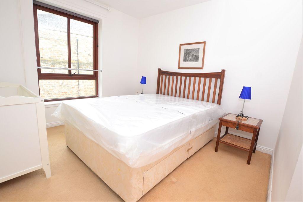High Riggs, Edinburgh Available Now 2 bed flat - £1,350 pcm (£312 pw)