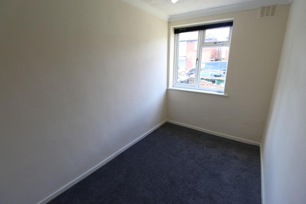 Sunbury Road, Coventry, CV3 4DN 2 bed maisonette - £650 pcm (£150 pw)