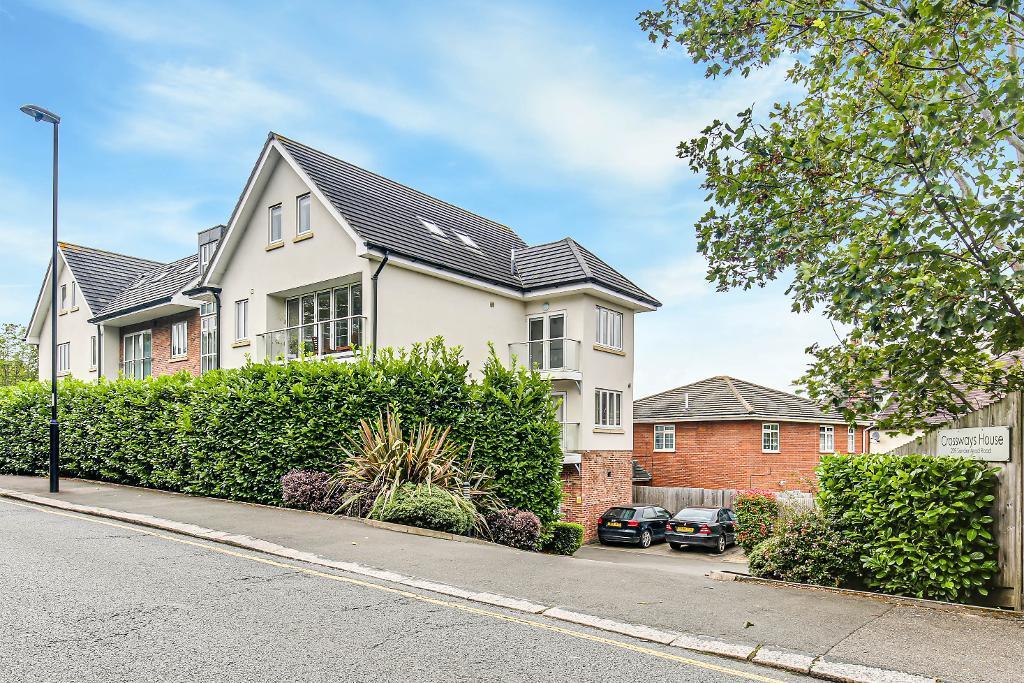 Sanderstead Road, South Croydon... 2 bed flat - £375,000