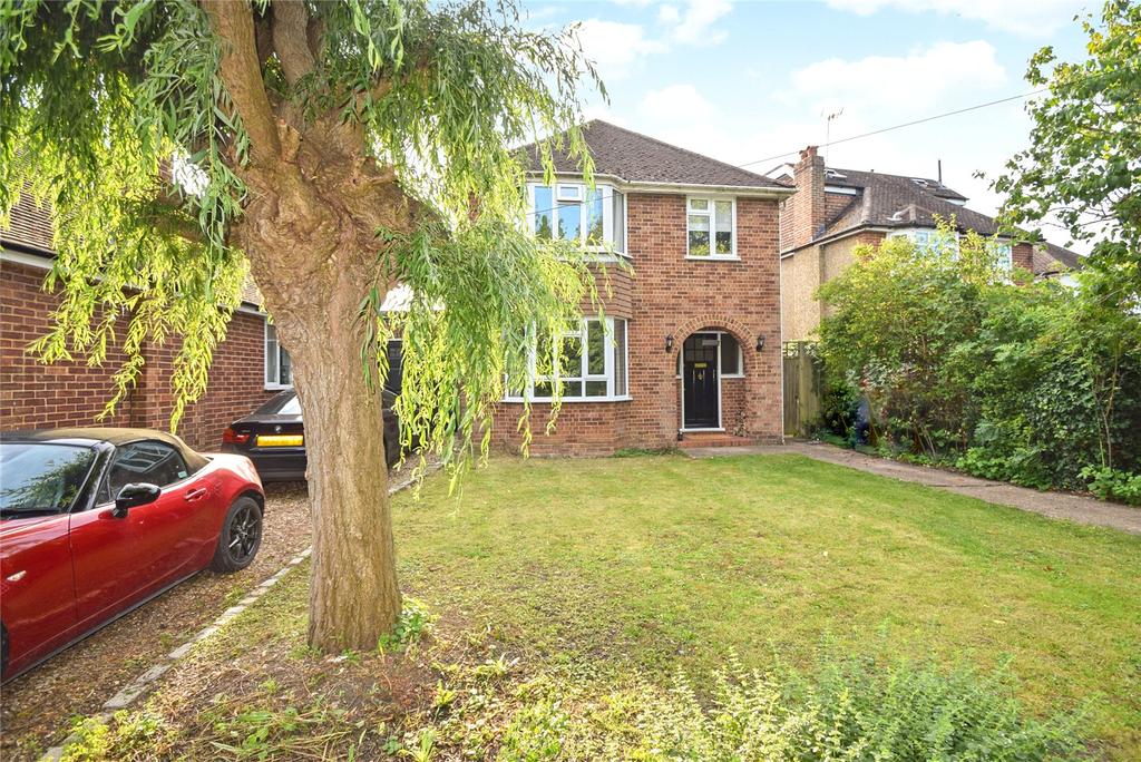 Bell Lane, Eton Wick, Berkshire, SL4 3 bed detached house - £699,950