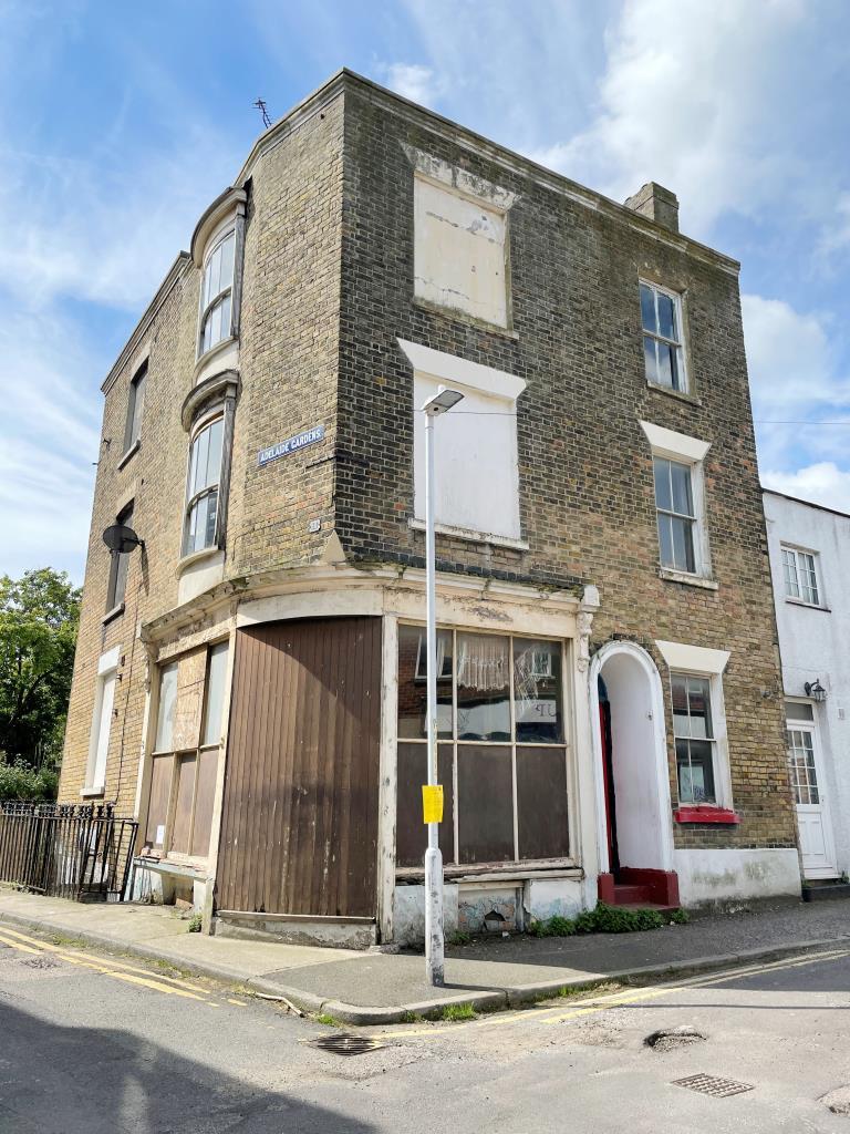 18 Albert Street, Ramsgate, Kent 3 bed end of terrace house - £110,000