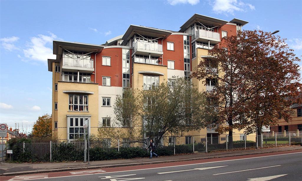Kings Road, Reading, Berkshire, RG1 2 bed apartment - £1,500 pcm (£346 pw)