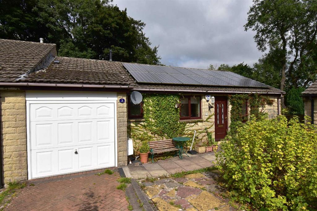 Silverlands Close, Buxton 2 bed semi-detached bungalow - £229,000