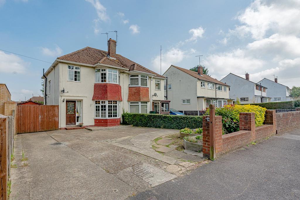 Sutton Road, Maidstone, ME15 3 bed semi-detached house - £400,000