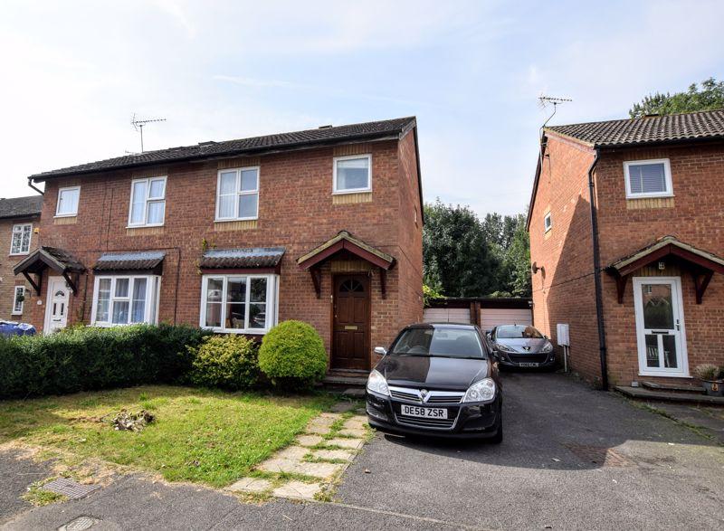 Deverill Road, Hawslade 3 bed semi-detached house - £315,000