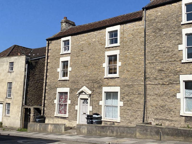 North Parade, Frome 1 bed apartment - £99,950
