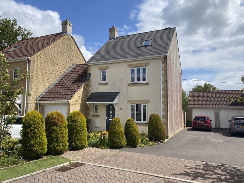 The Robins, Frome 4 bed link detached house - £395,000