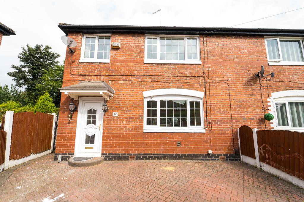 Leafield Avenue, Burnage, Manchester 3 bed semi-detached house - £1,195 ...