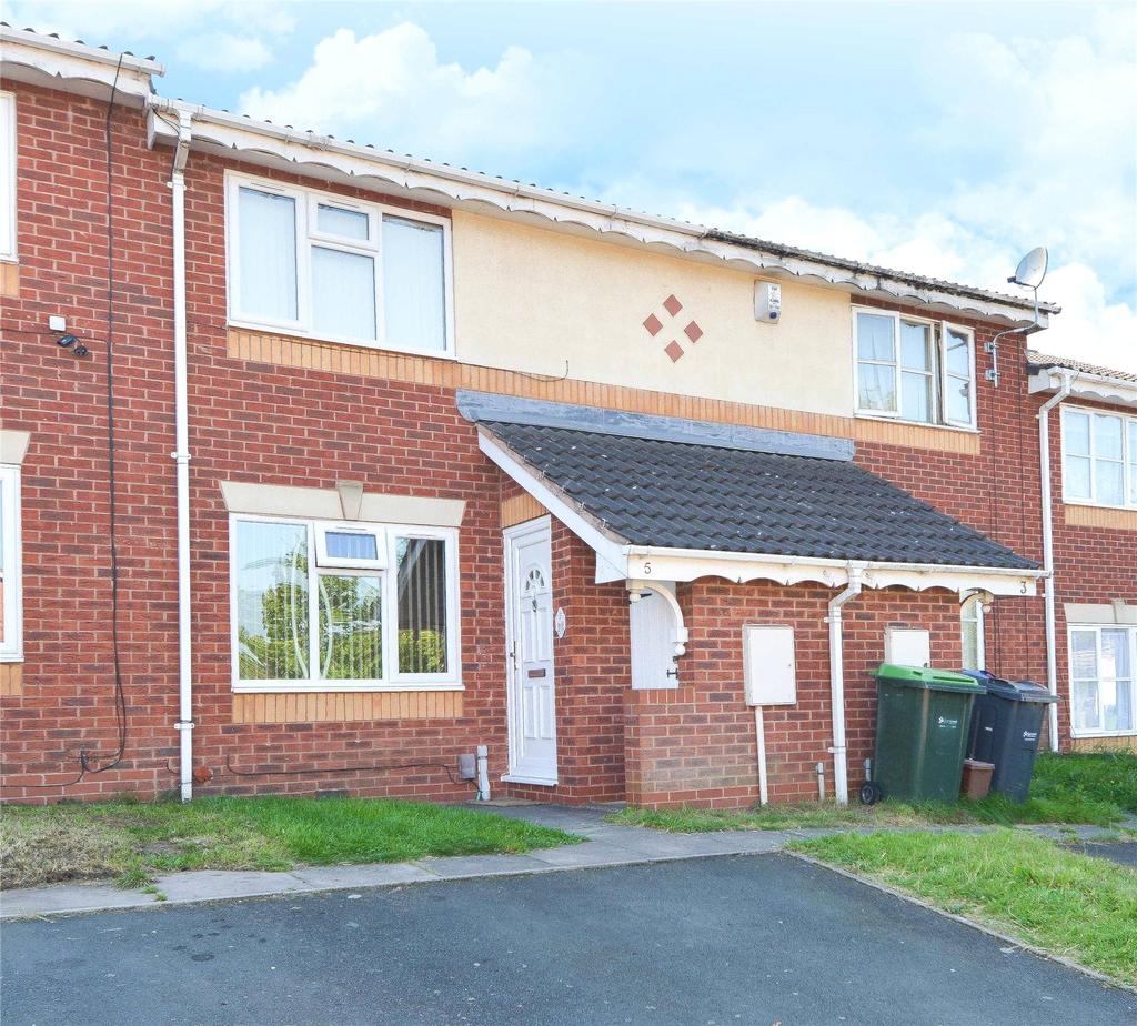 Amity Close, Smethwick, B66 2 bed terraced house - £165,000