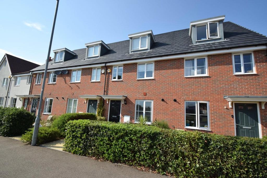 Haygreen Road, Witham, CM8 3 bed terraced house - £350,000