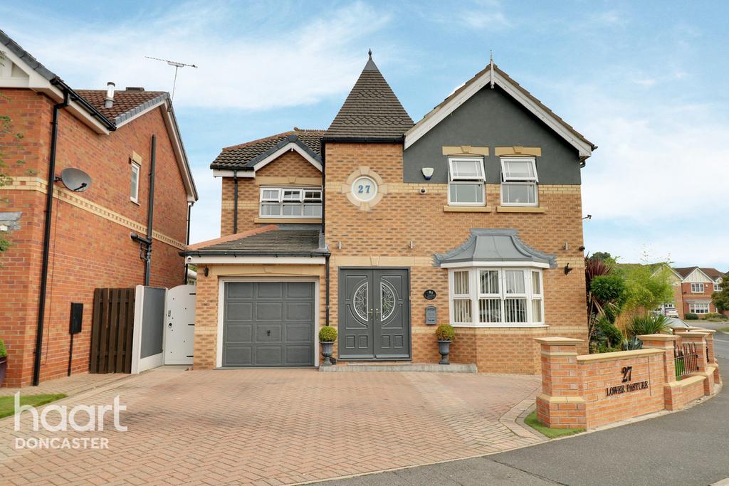 Lower Pasture, Blaxton, Doncaster 4 bed detached house - £360,000