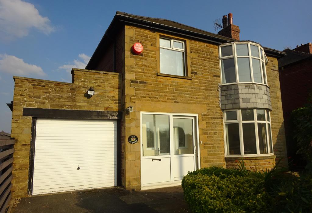 Hunsworth Lane, Cleckheaton, BD19 4DT 3 bed detached house - £325,000