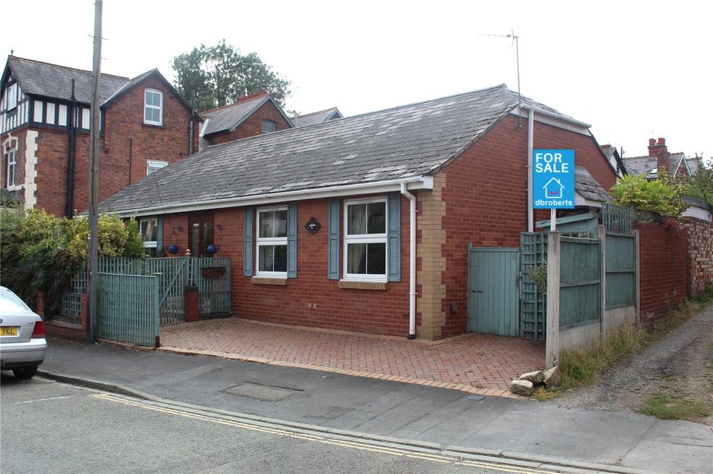 Coton Crescent, Shrewsbury... 2 bed bungalow - £225,000