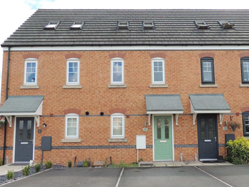 Redshank Place, Sandbach 3 bed townhouse - £170,000